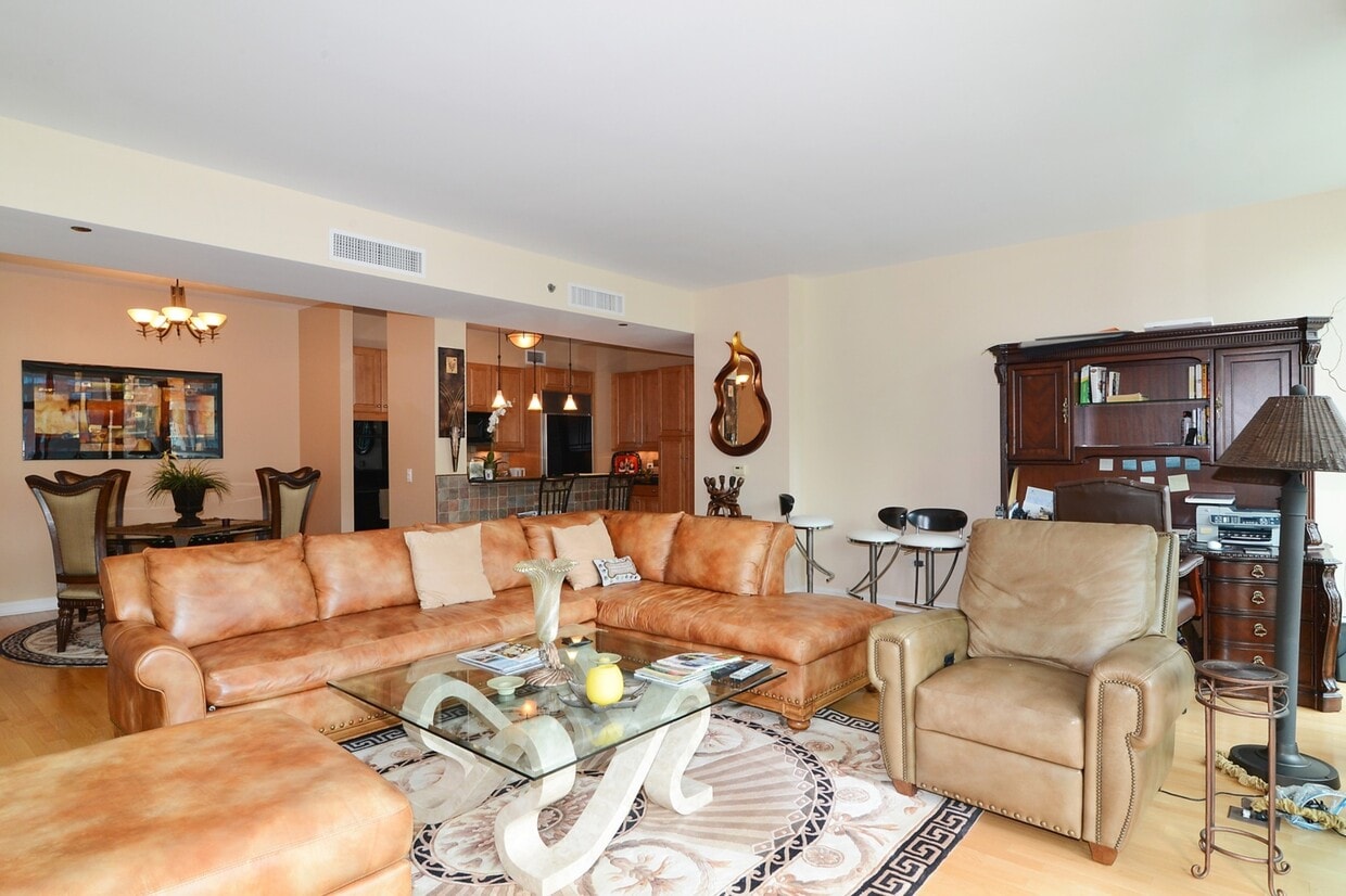 52 W Elm St Unit 3501, Chicago, IL 60610 - Condo for Rent in Chicago ...