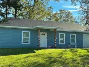 New Summerfield TX Condos for Rent with Garages