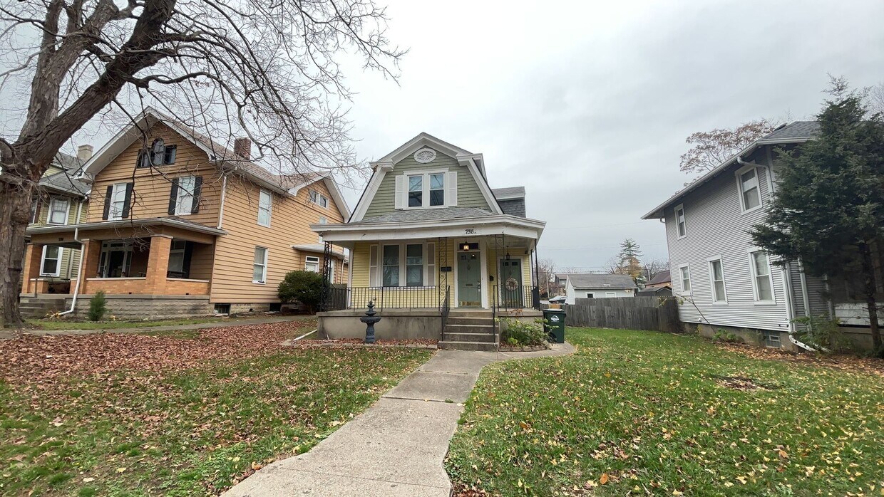 736 Main St Unit 2nd Floor, Hamilton, OH 45013 - Room for Rent in ...