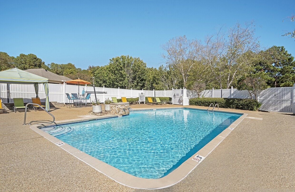 Arbors at Natchez Trace Apartments - 715 Rice Rd Ridgeland, MS 39157 ...