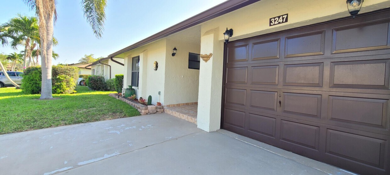 3247 Shadow Wood Dr, Greenacres, FL 33463 - House Rental in Greenacres ...