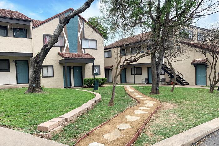 400 W St Elmo Rd Austin, TX 78745 - Alquileres en Austin, TX ...