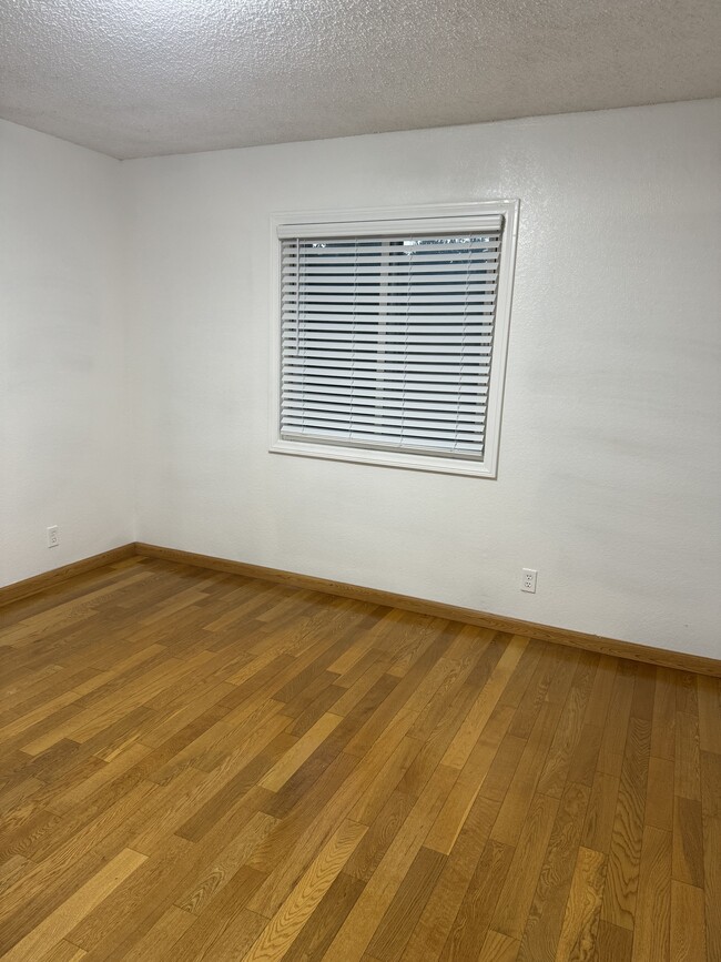 1052 W 99th St, Los Angeles, CA 90044 - House Rental in Los Angeles, CA ...