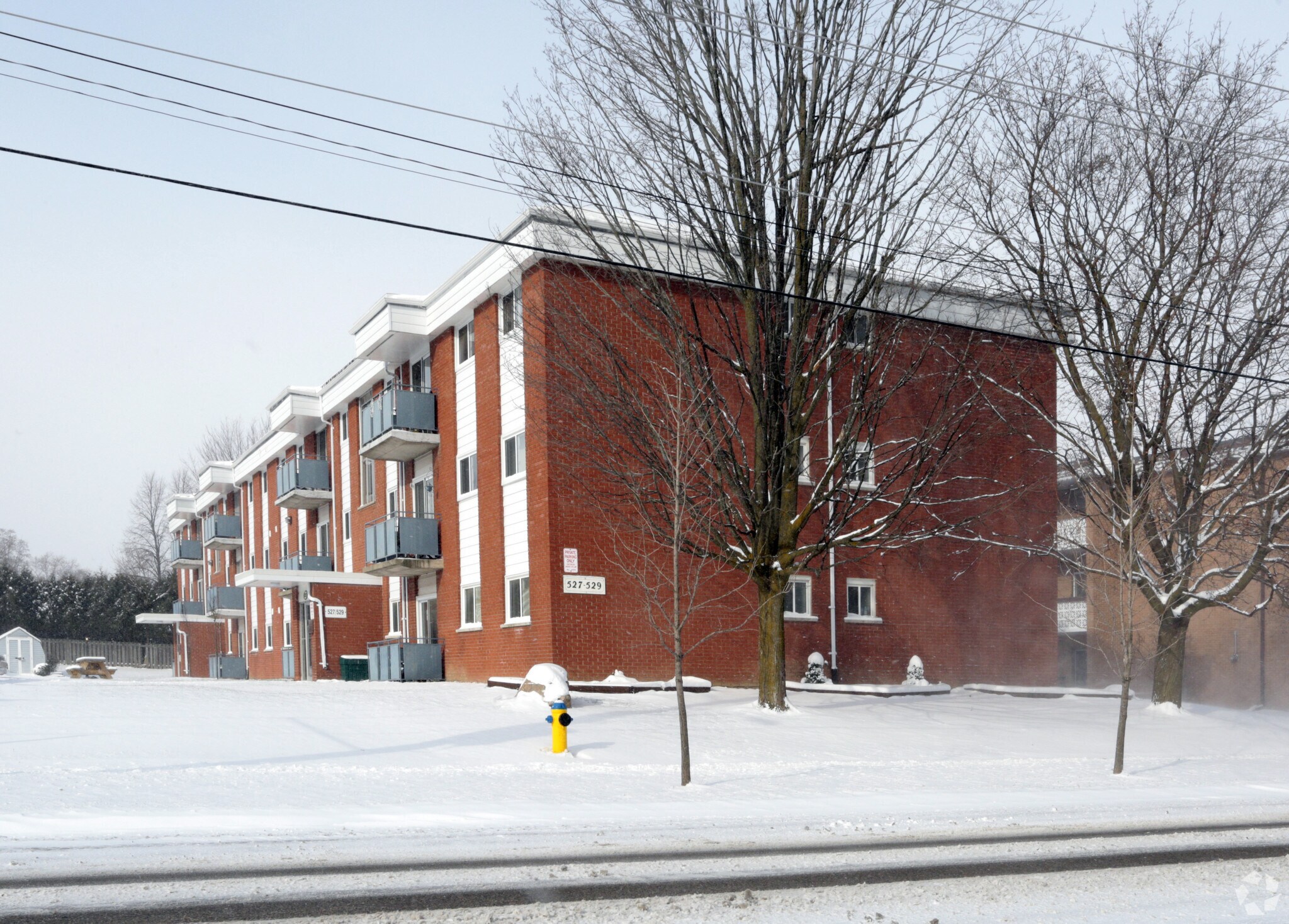 Parkside Apartments Appartements - 527-529 Parkside Dr Waterloo, ON ...
