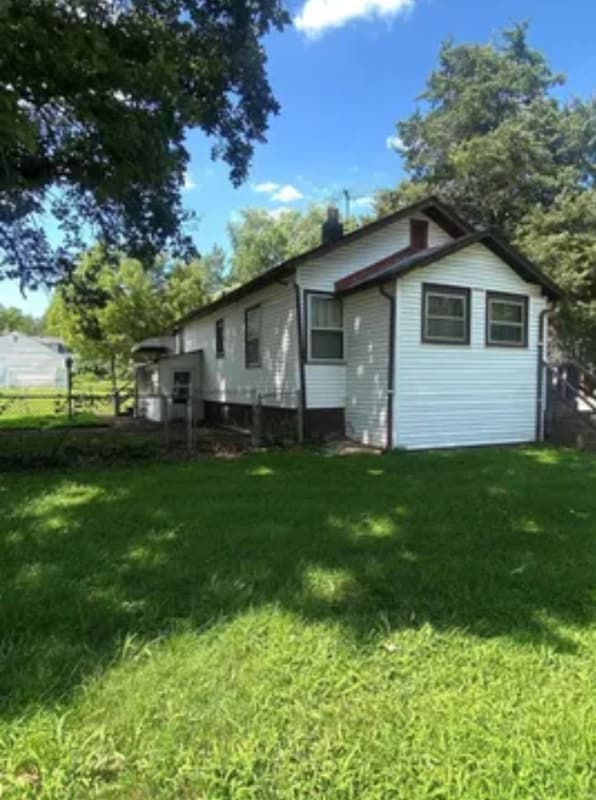 411 St Louis Pl, Ferguson, MO 63135 | Apartments.com