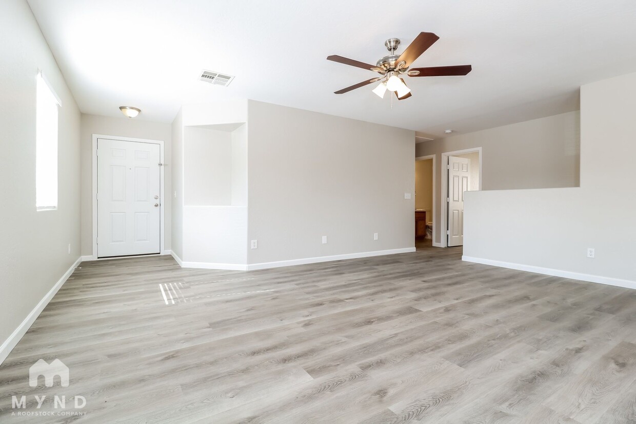 16812 W Marshall Ln, Surprise, AZ 85388 | Apartments.com