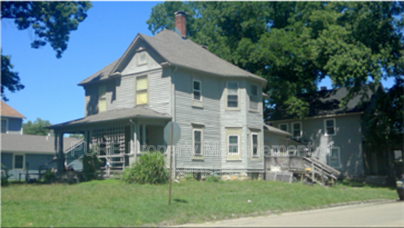 1334 Sw Harrison St, Topeka, KS 66612 - House Rental in Topeka, KS ...