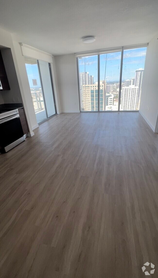 Downtown Miami Historic District Apartments for Rent with Hardwood Floors - Miami, FL - 3 ...