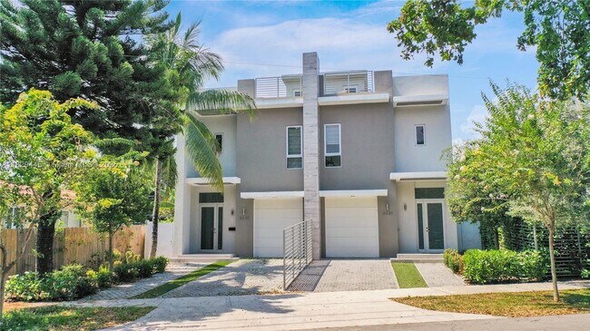 Silver Bluff Gardens Apartments for Rent with Extra Storage - Miami, FL ...