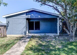 Meadows At Trinity Crossing Apartments under $2,000 - Austin, TX - 5 ...