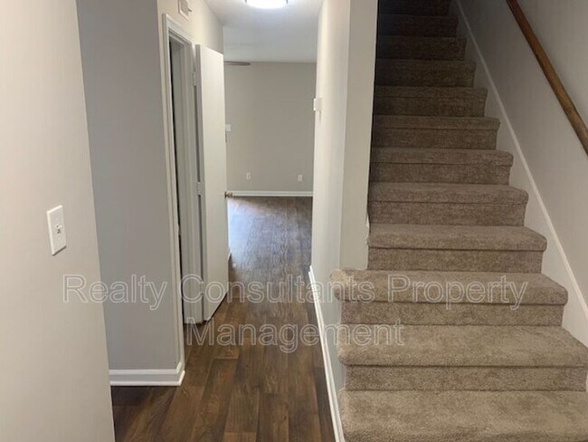 3527 Lynhaven Dr Unit D, Greensboro, NC 27406 - Condo for Rent in ...