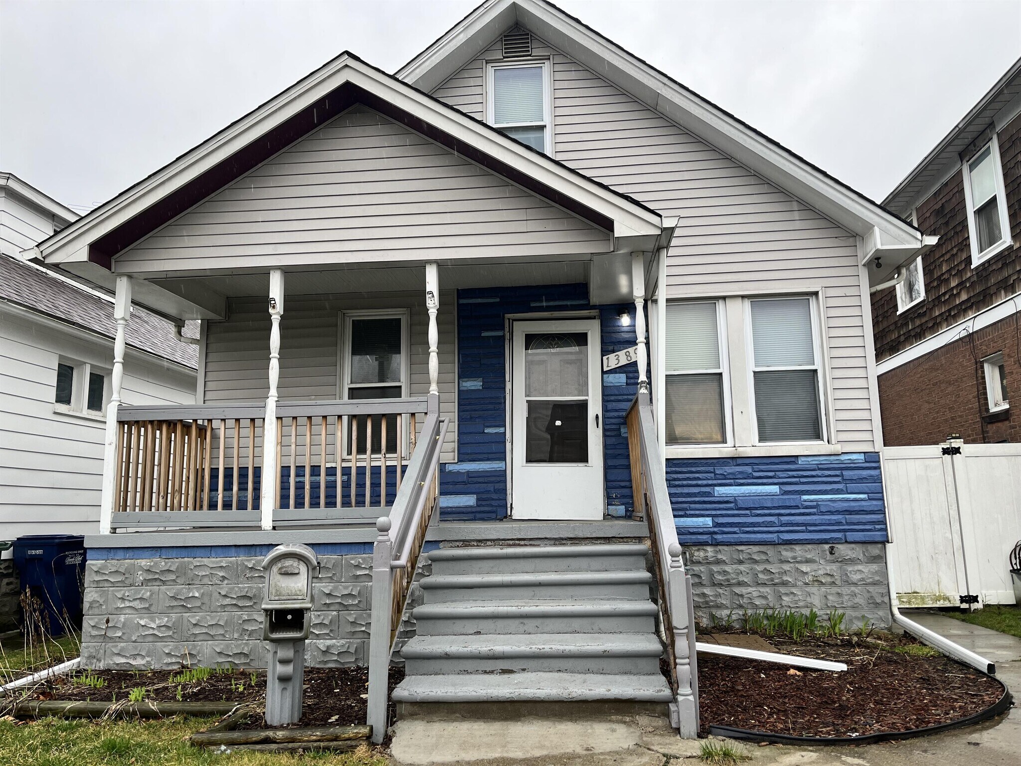 1389 Warwick Ave, Lincoln Park, MI 48146 - House Rental in Lincoln Park ...