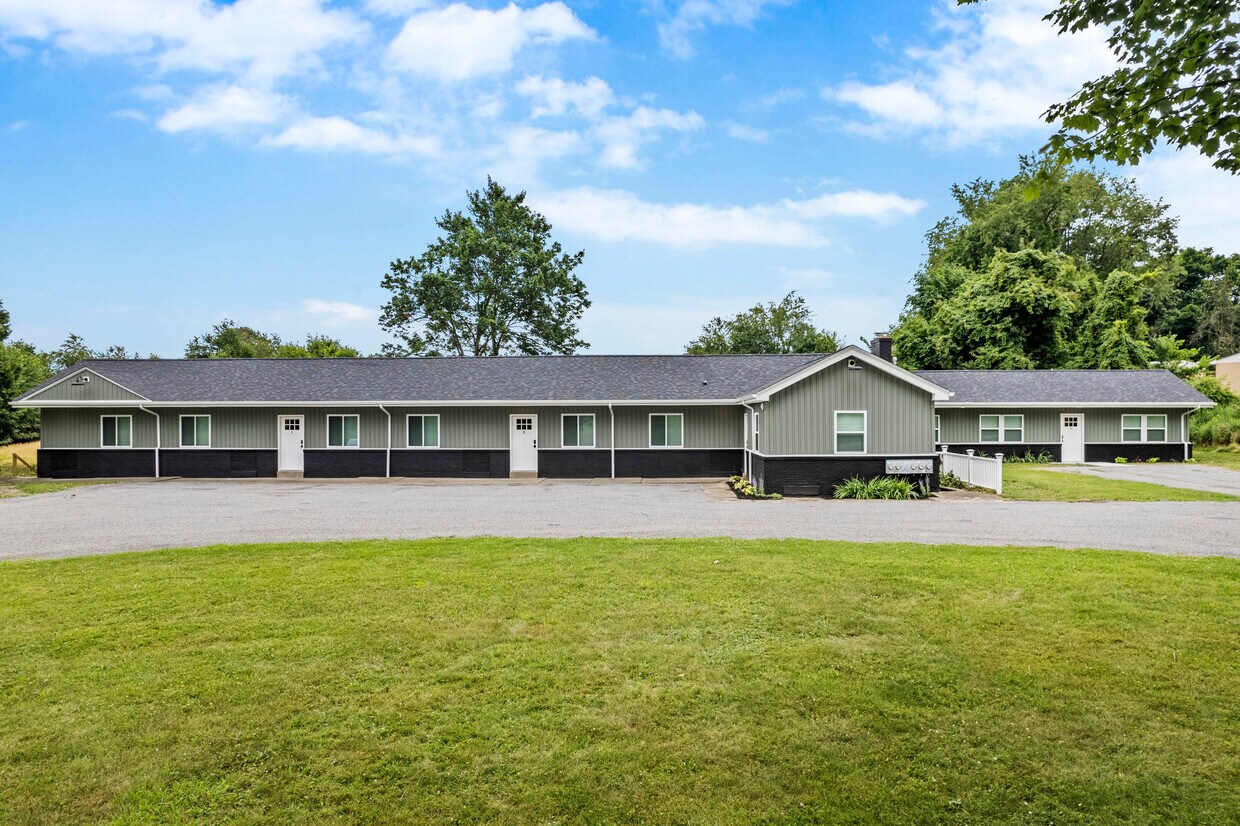 1469 US-30 Unit 2, Clinton, PA 15026 - Room for Rent in Clinton, PA ...