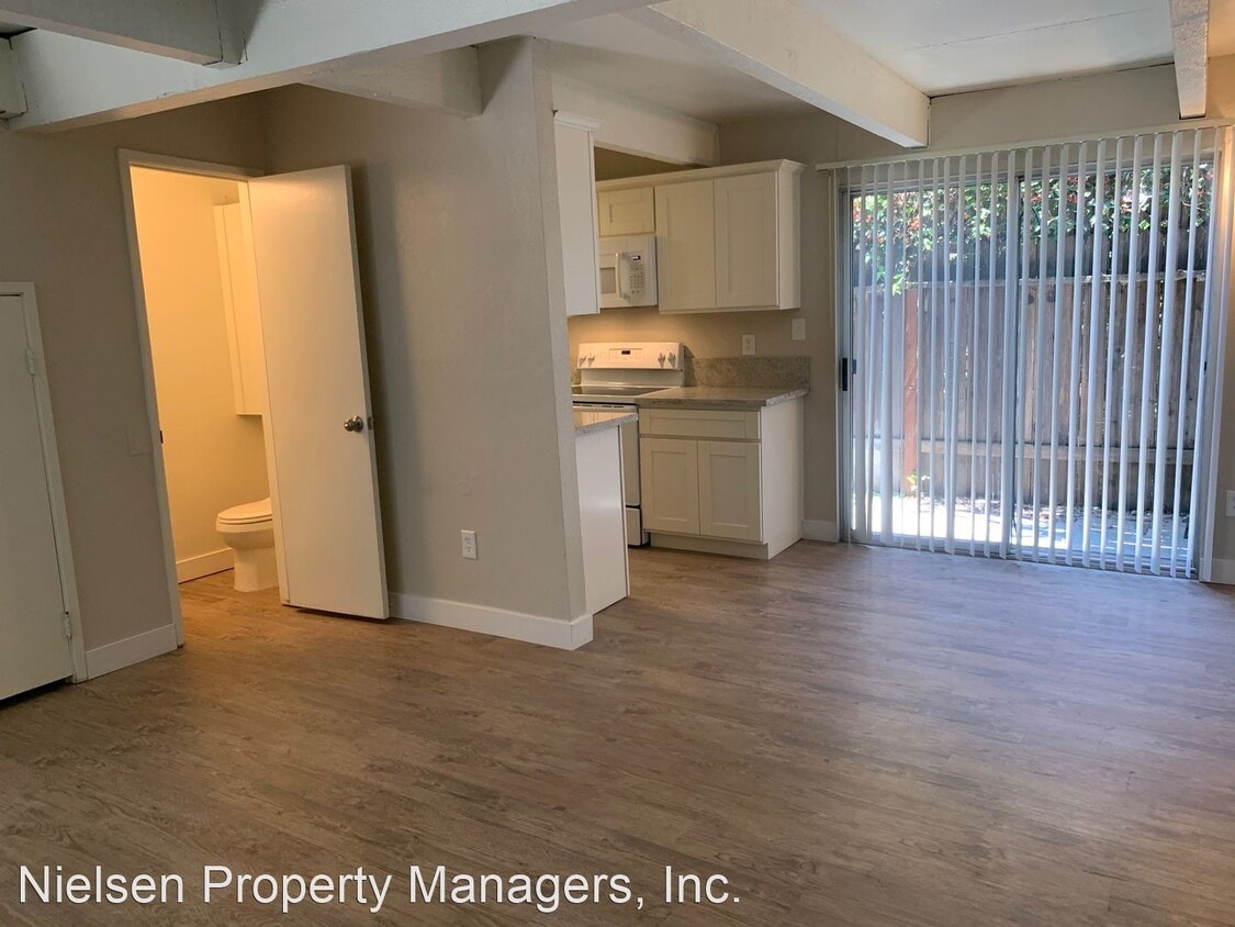 2326 V St, Sacramento, CA 95818 - Room for Rent in Sacramento, CA ...