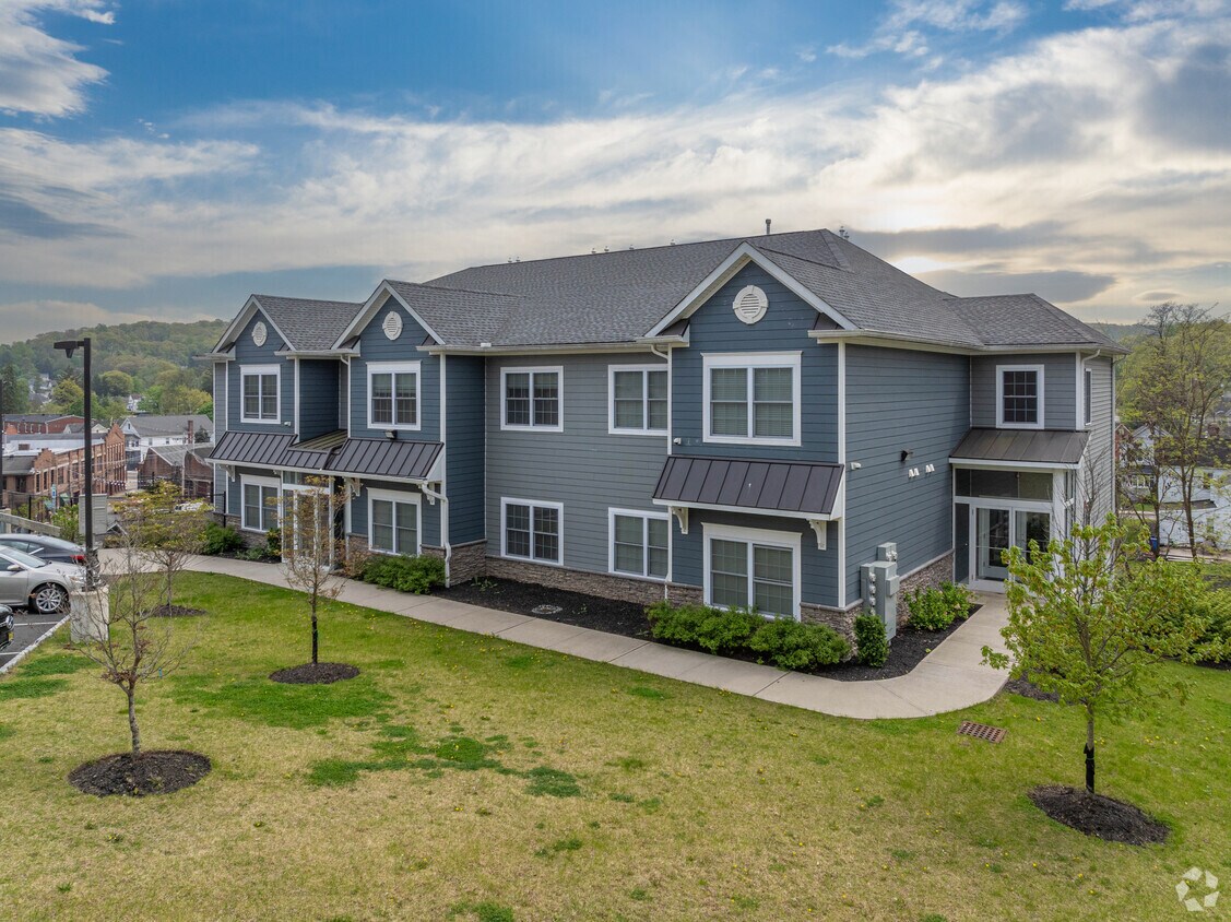 7 Whitteck St, Butler, NJ 07405 - 7 Whitteck St Butler, NJ 07405 ...