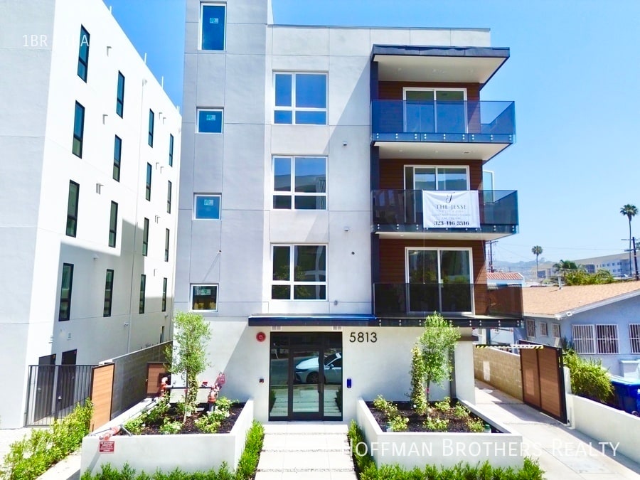 5815 Lexington Ave Unit 402, Los Angeles, CA 90038 - Room for Rent in ...