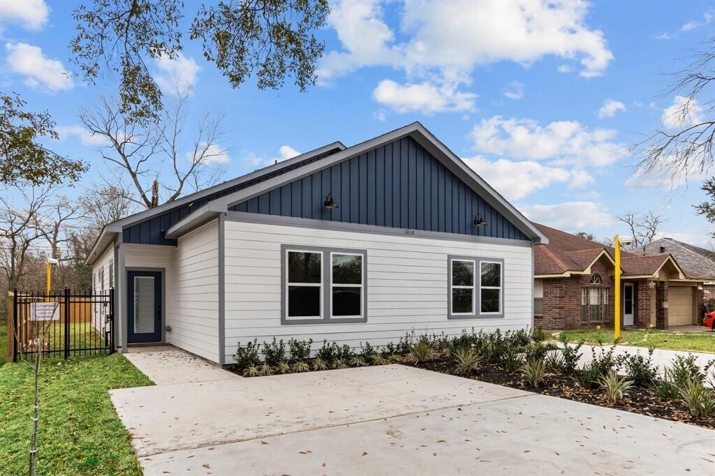1010 Junell St, Houston, TX 77088 - Condo for Rent in Houston, TX ...