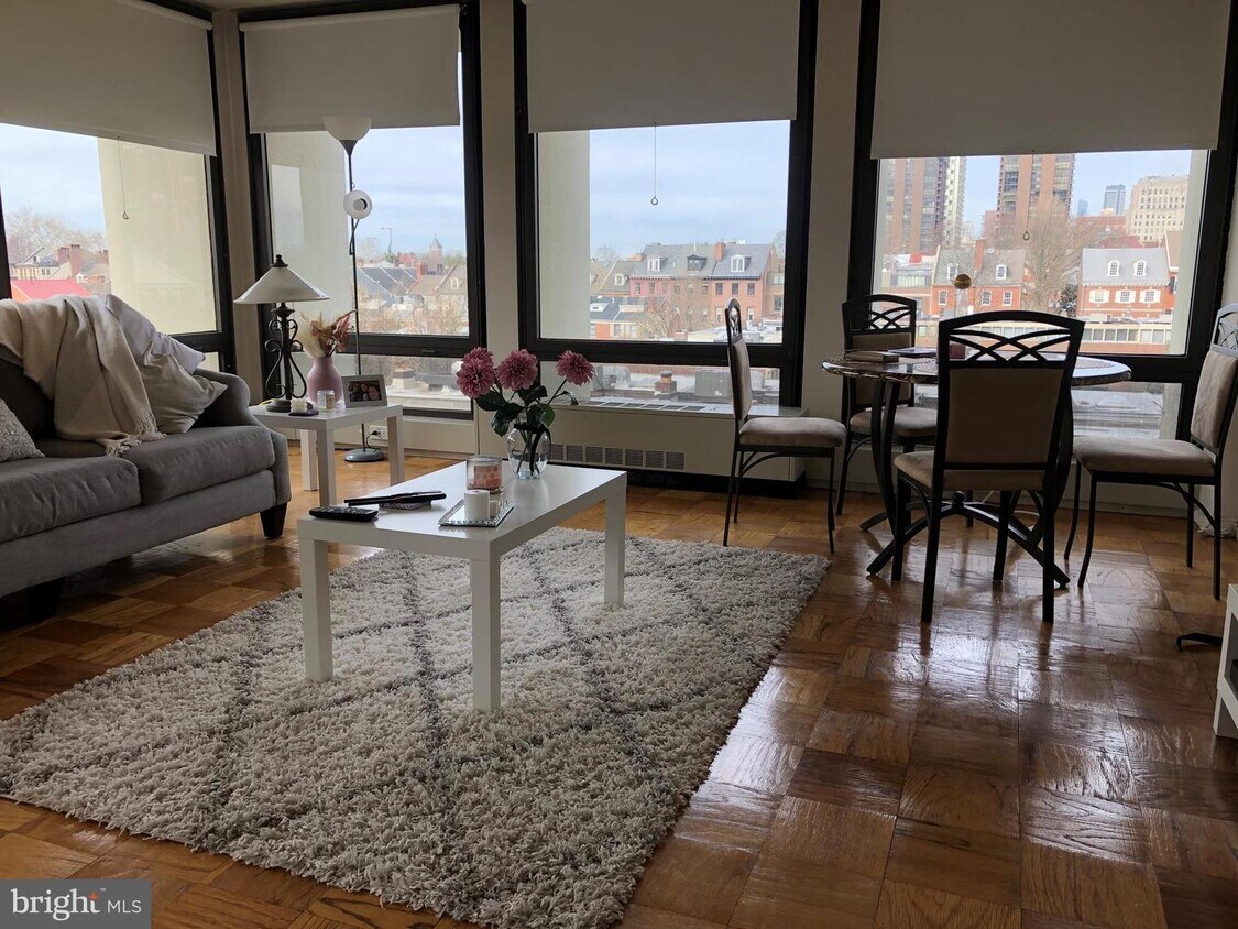 210 Locust St Unit 4DW, Philadelphia, PA 19106 - Room for Rent in ...