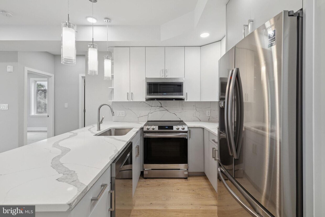 1221 E Berks St Unit 209, Philadelphia, PA 19125 - Room for Rent in ...