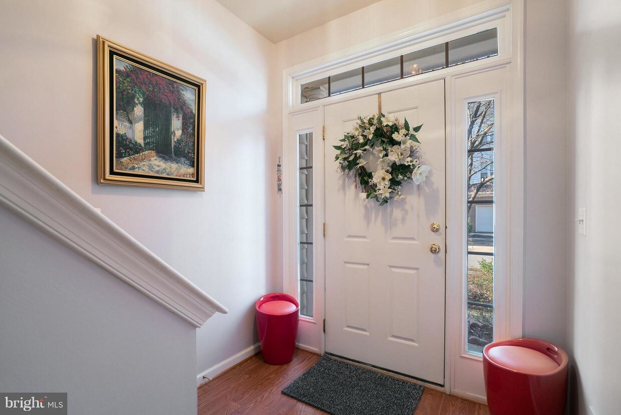 7885 Azalea Cove Terrace, Alexandria, VA 22315 - Townhome Rentals in ...