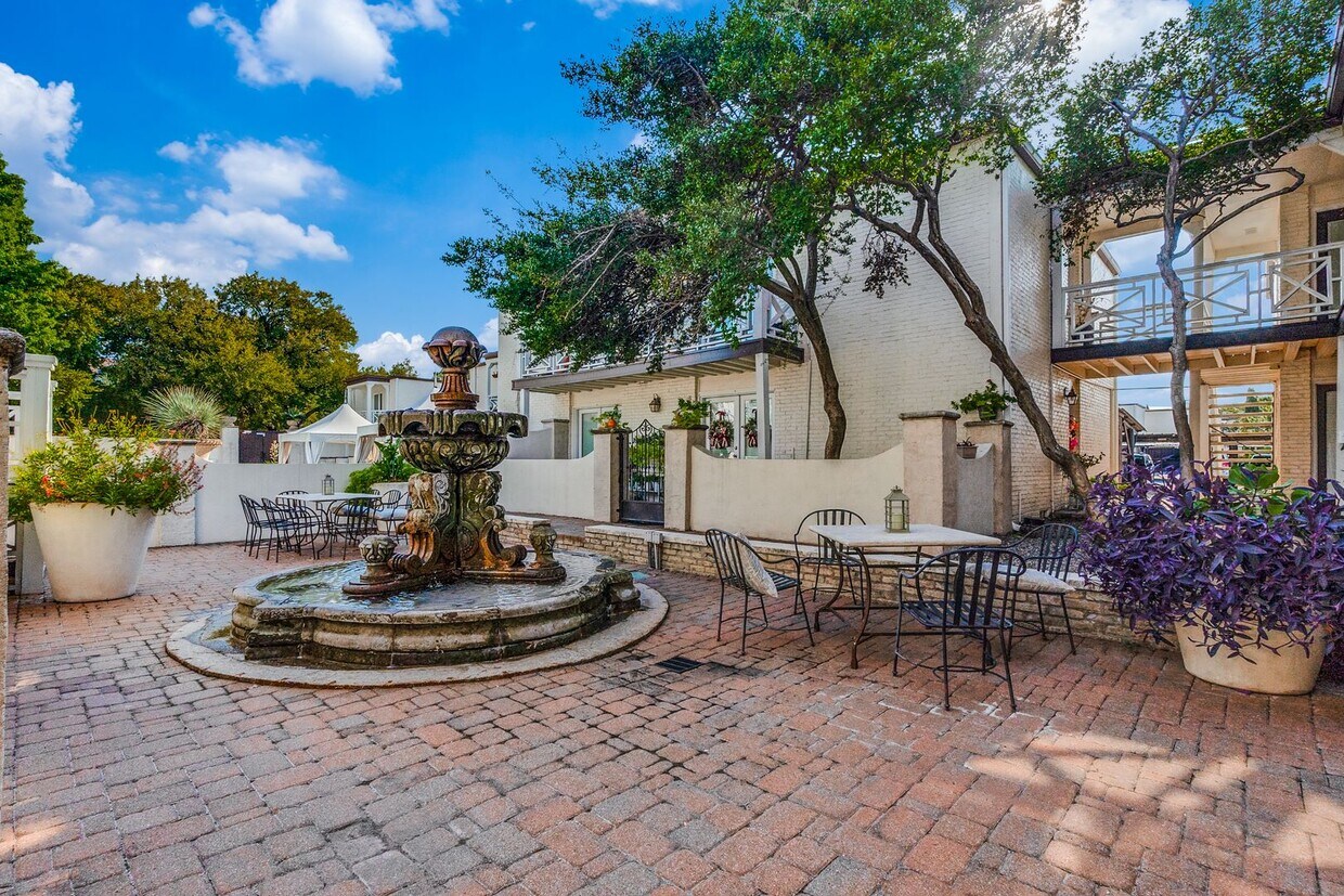 5931 E University Blvd, Dallas, TX 75206 - Townhome Rentals in Dallas ...