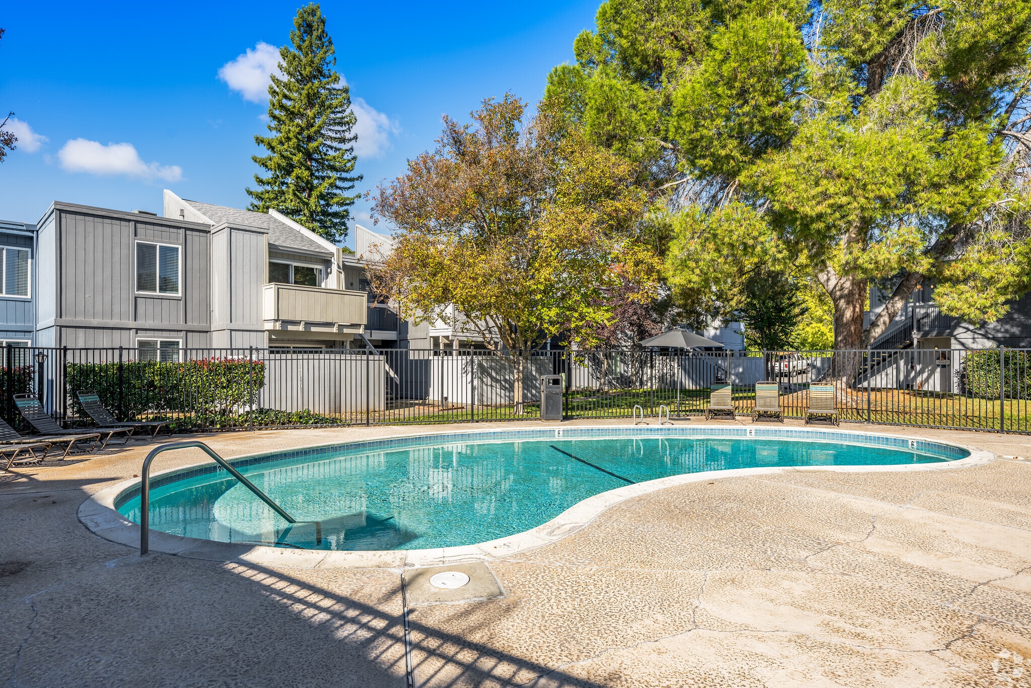 The Grove Apartments - 2405 Walnut Ave Carmichael, CA 95608 ...
