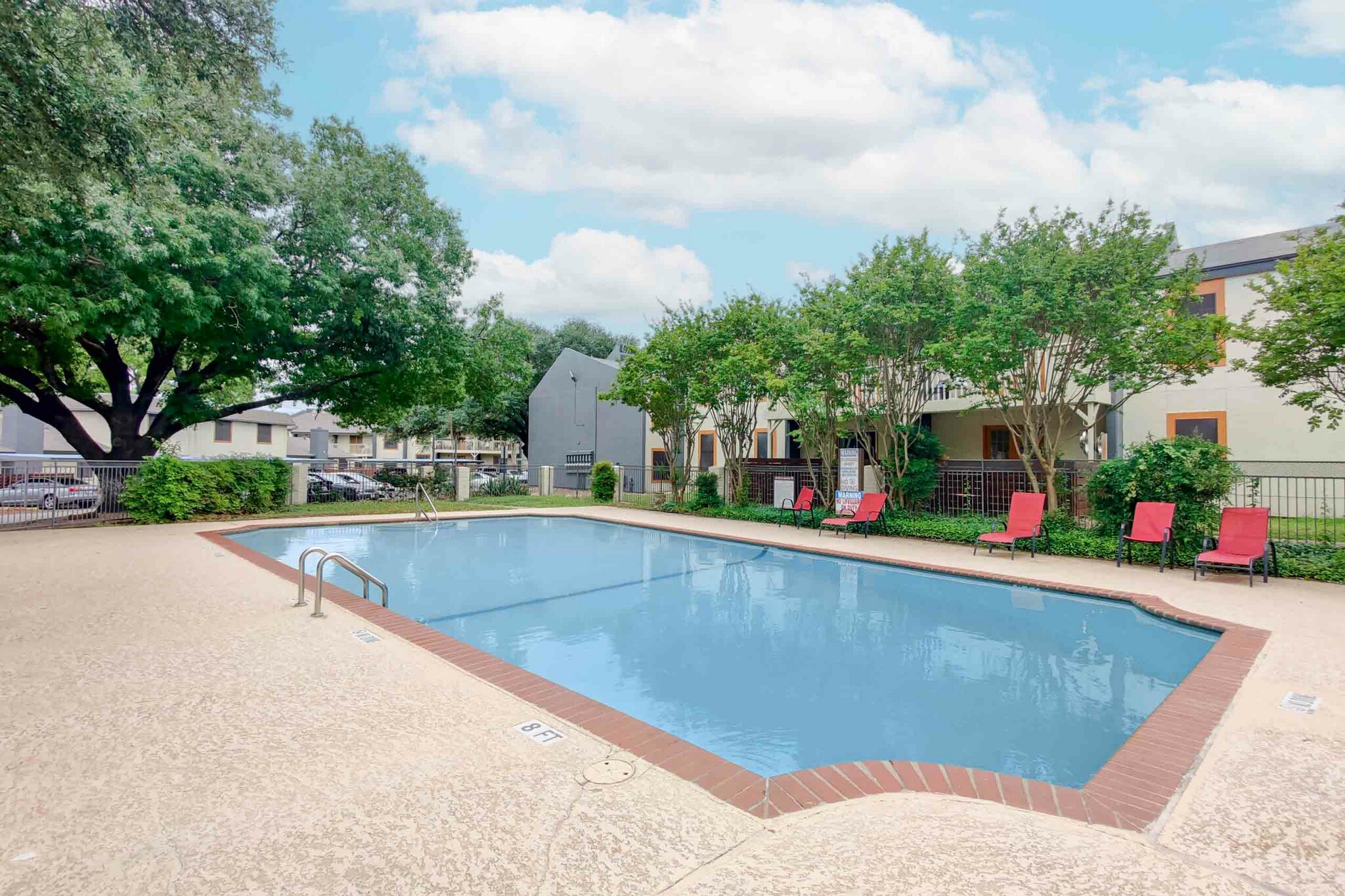 Park At Crestview - 8200-8220 Research Blvd Austin, TX 78758 ...