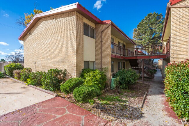 Apartments for Rent under $2,000 in Princess Jeanne, Albuquerque ...