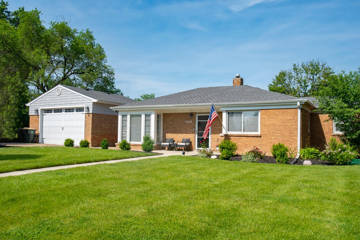 5850 Kensington Ave, Countryside, IL 60525 - House Rental in ...
