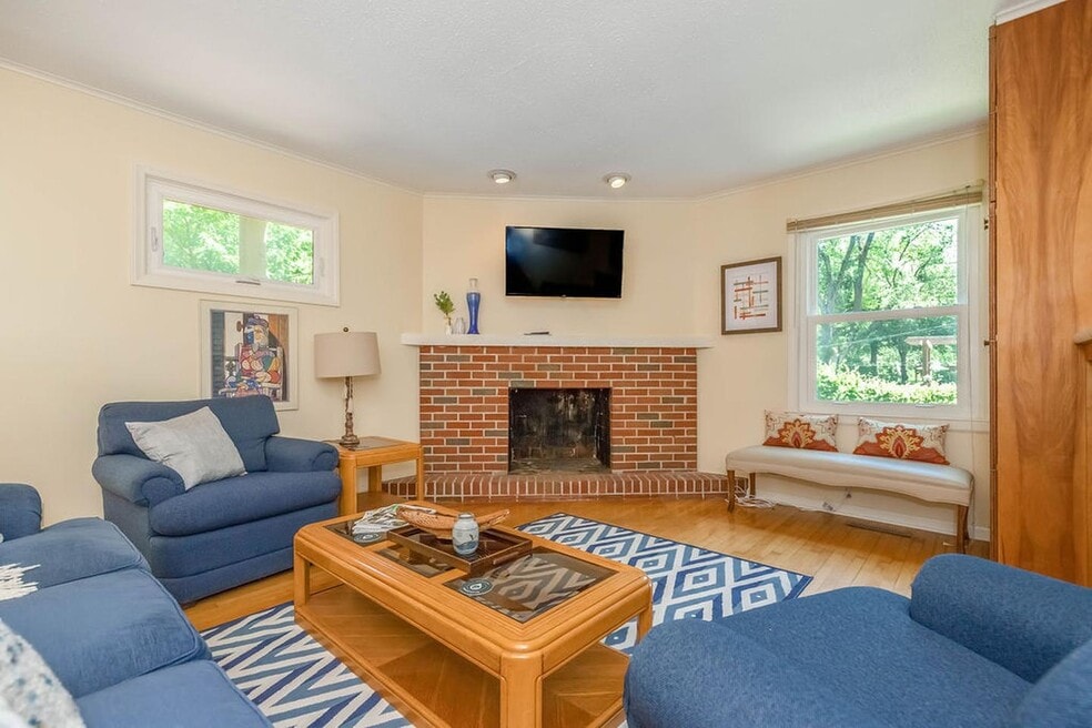 3018 Booth Ave, Kansas City, MO 64129 - House Rental in Kansas City, MO ...