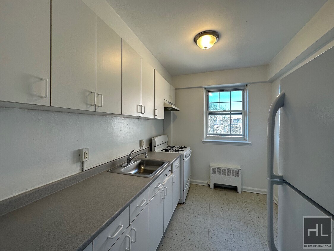 220 Pelham Rd Unit 6A, New Rochelle, NY 10805 | Apartments.com