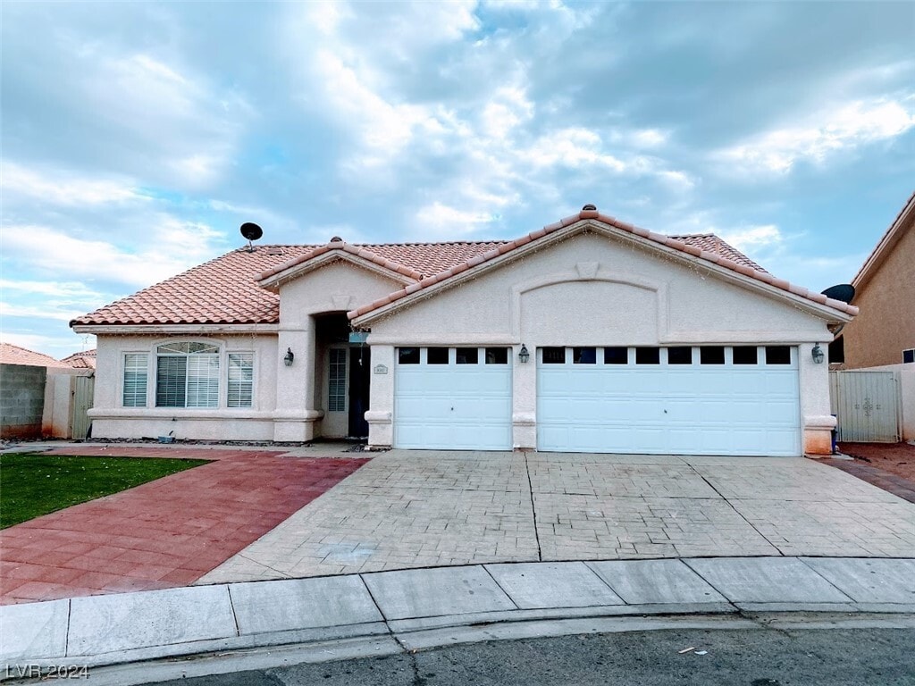 9061 Royal Monarch Ct, Las Vegas, NV 89147 - House Rental in Las Vegas ...