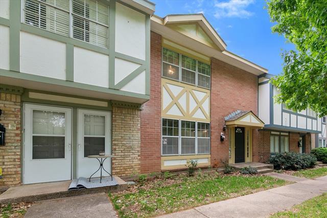 376 Westview Terrace, Arlington, TX 76013 - Townhome Rentals in ...