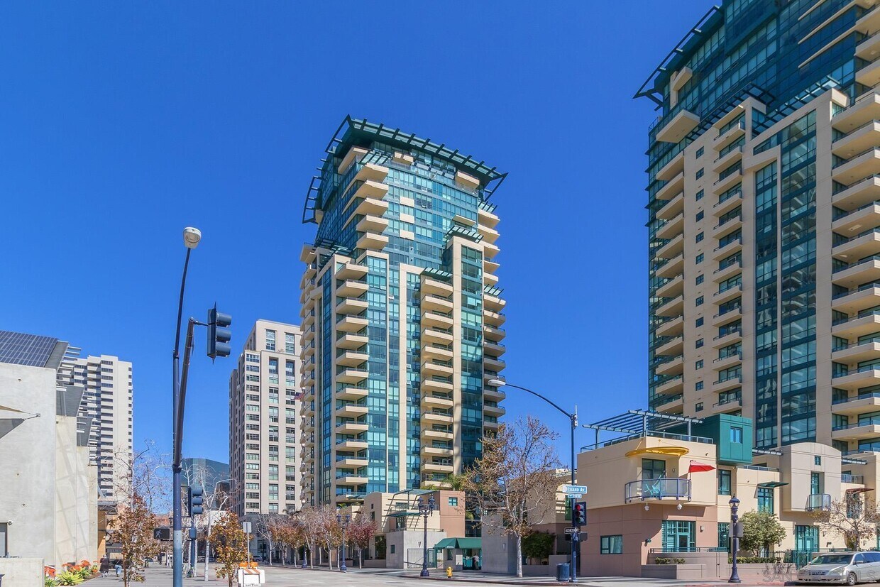 555 Front St Unit 702, San Diego, CA 92101 - Condo for Rent in San ...
