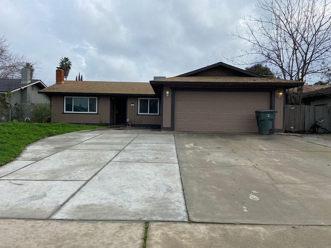 237 E Modoc Ave, Visalia, CA 93291 - House Rental in Visalia, CA ...