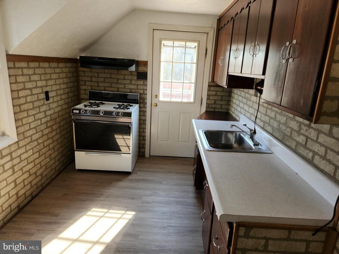 689 Knowles Ave, Southampton, PA 18966 - House Rental in Southampton ...