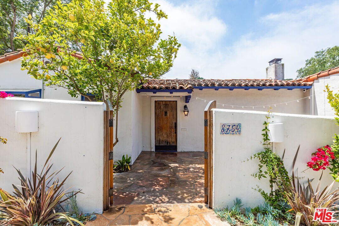 8754 Arlene Terrace, Los Angeles, CA 90046 - House Rental in Los ...