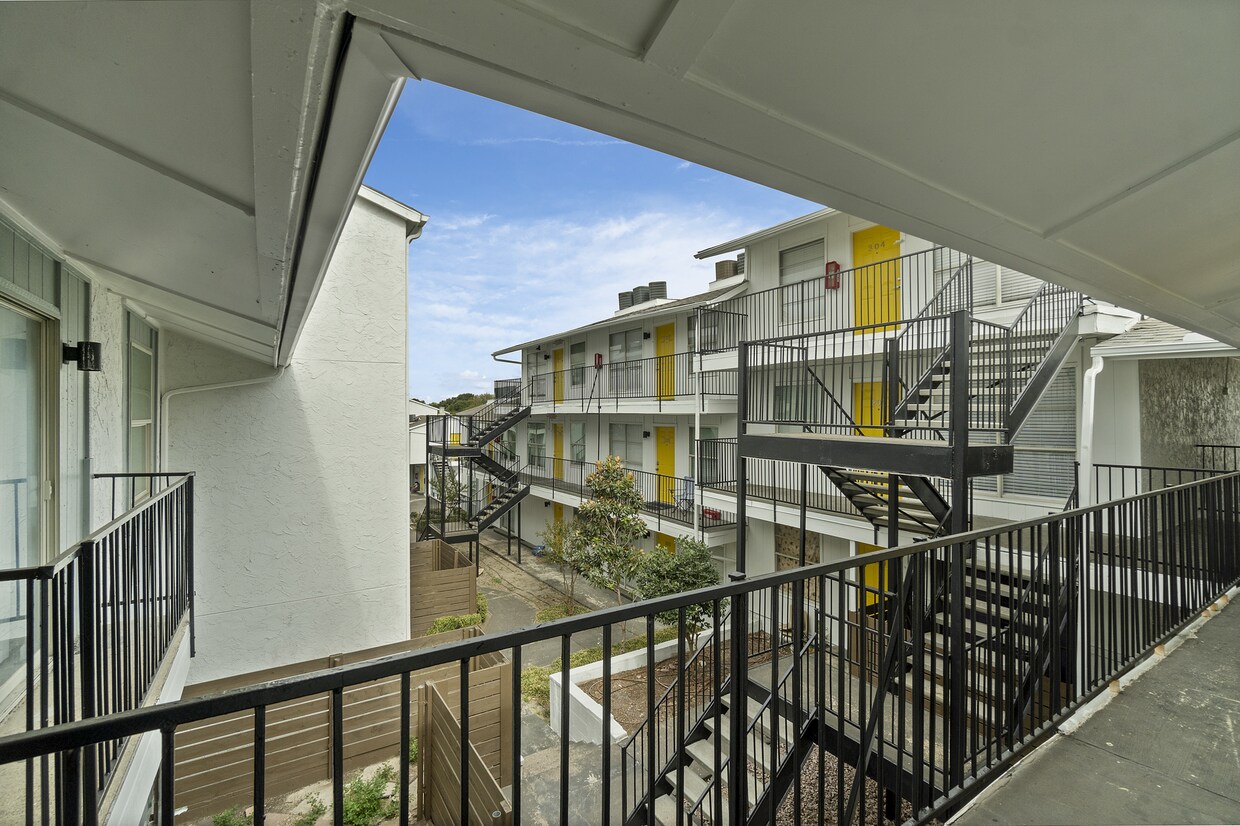 The Centennial Apartments - Dallas, TX | Apartments.com