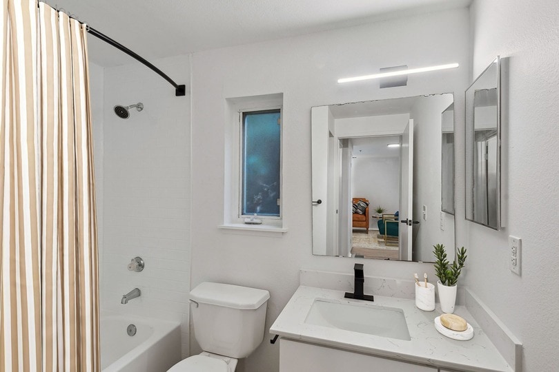 Arrive First Hill - 600 7th Ave Seattle, WA 98104 | Apartments.com