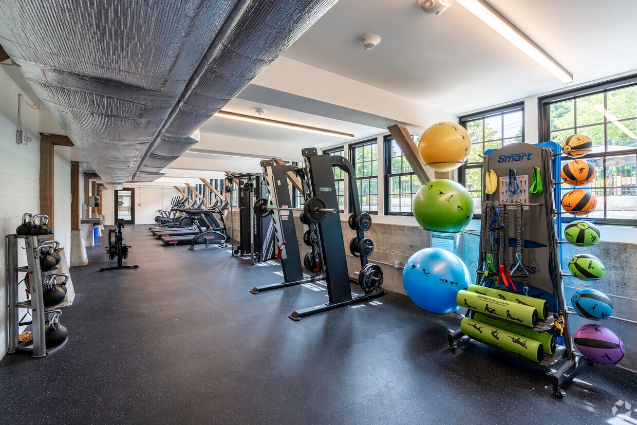 The Overlook - 44 Wharf St Weymouth, MA 02189 | Apartments.com