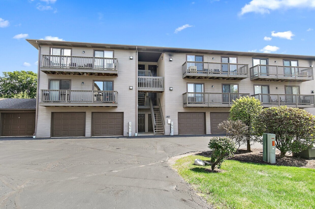 1812 W Highland Ave Unidad B, Elgin, IL 60123 - Condominio de renta en ...