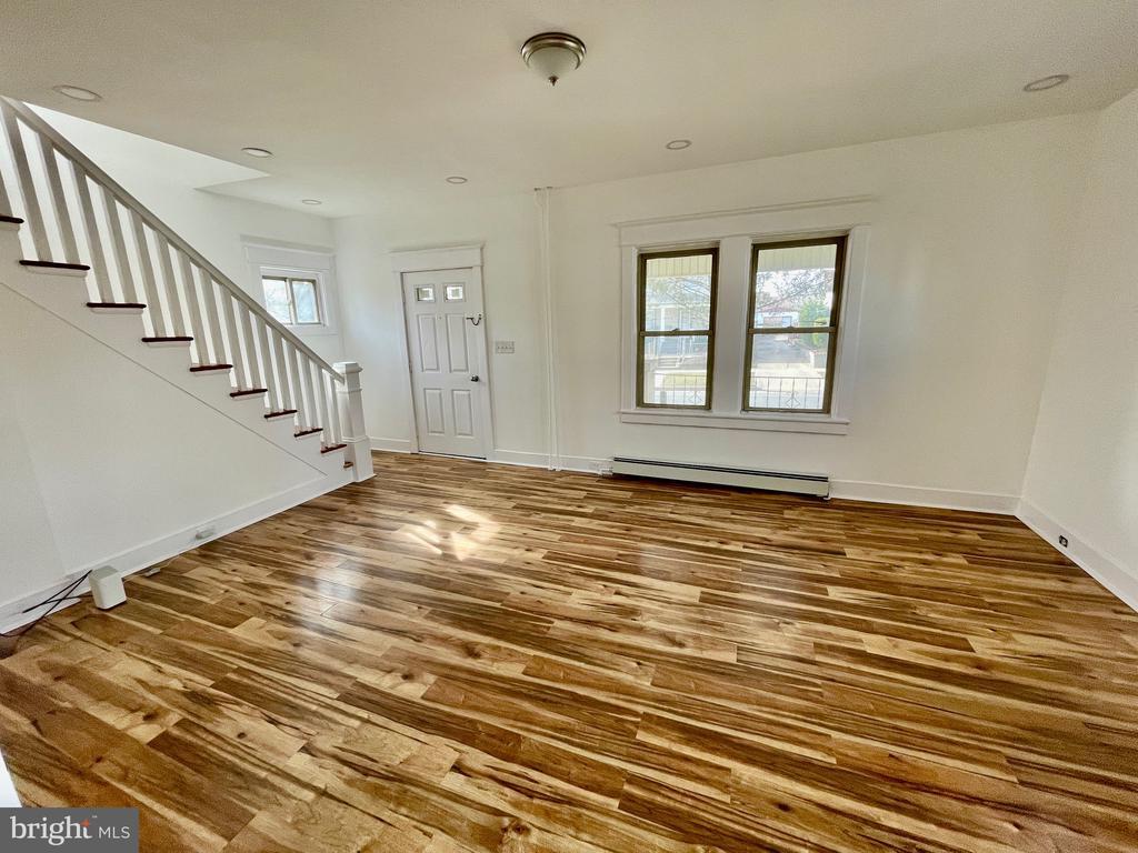 321 S 3rd St, Vineland, NJ 08360 - House Rental in Vineland, NJ ...