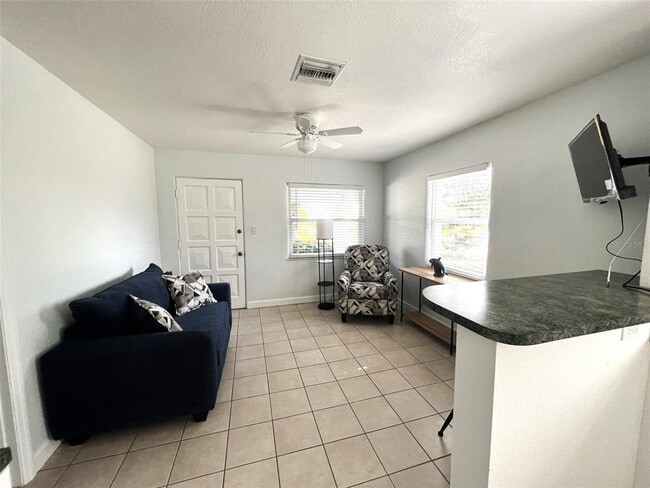 14402 N Bayshore Dr, Madeira Beach, FL 33708 - Townhome Rentals in ...