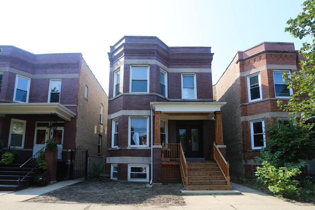 2213 W Addison St Unit IG*GARDEN, Chicago, IL 60618 - Condo for Rent in ...