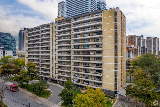 New Apartments, Condos and Houses under C$1,500 in Toronto, ON - 11 ...