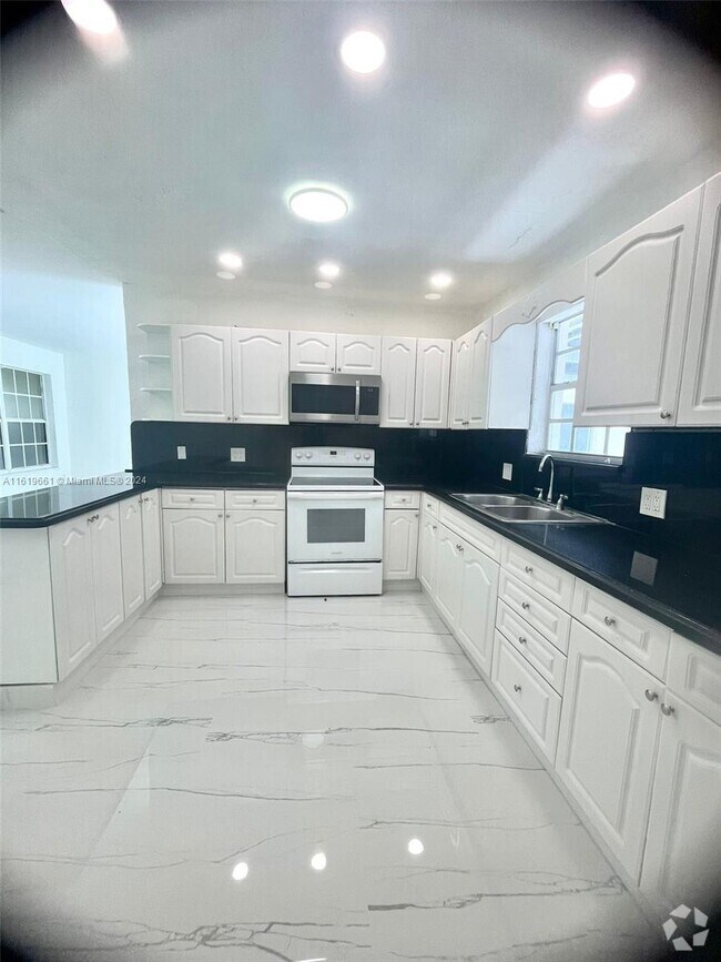 Seaboard Park Apartments for Rent with a Swimming Pool - North Miami ...