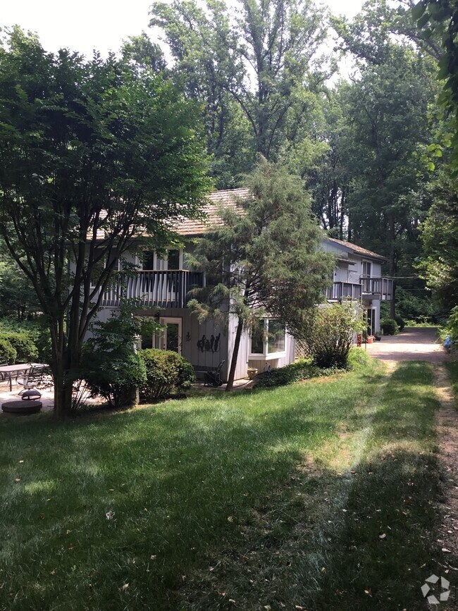 Timberly Apartments for Rent with Hardwood Floors - Mclean, VA ...