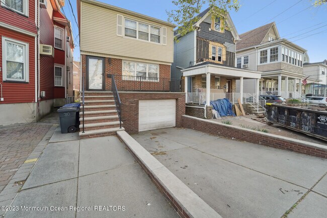 30 E 39th St, Bayonne, NJ 07002 - Townhome Rentals in Bayonne NJ | Apartments.com