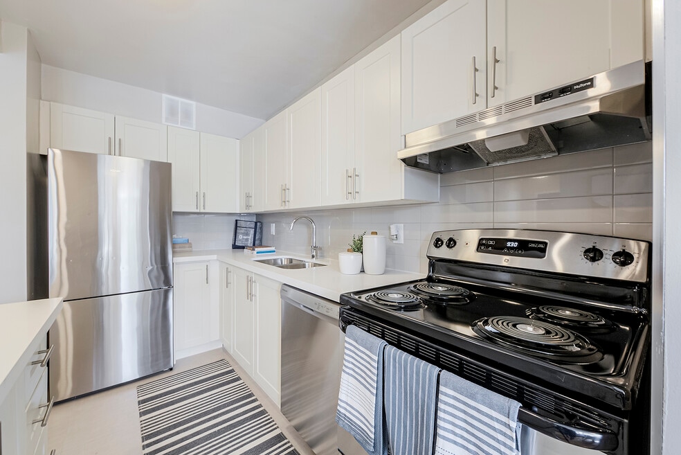 Henry Farm Toronto Apartments for Rent with Wheelchair Access - Toronto ...