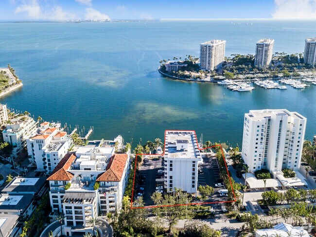 Silver Bluff East Apartments for Rent with Hardwood Floors - Miami, FL ...